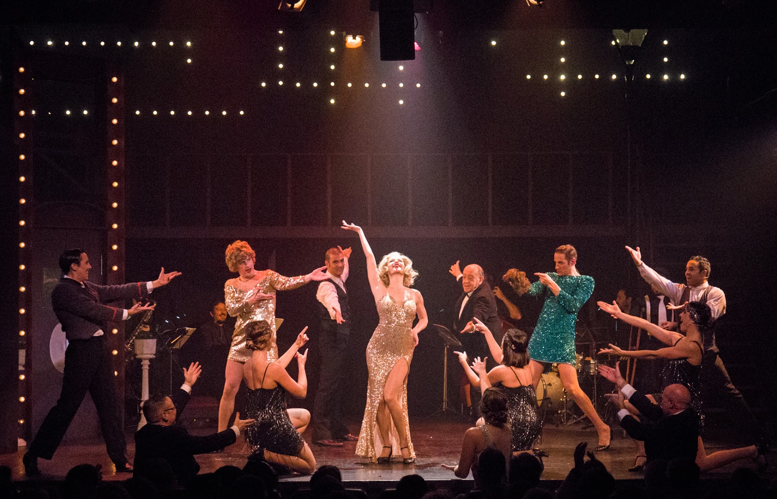 EL RINCON DEL TARADETE: Crítica teatro: Sugar con faldas y a lo loco.El ...