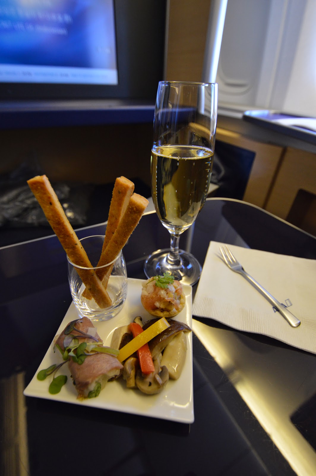 Wing Flex: NH5 LAX-NRT The First ANA First Square Experience