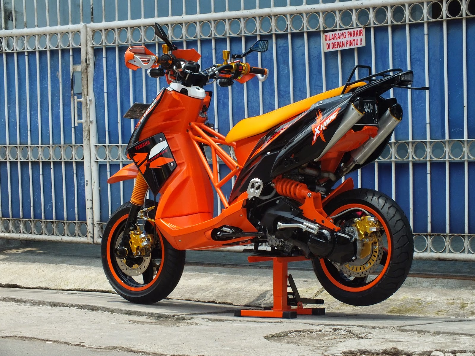 Oracle Modification Concept: YAMAHA X-RIDE MODIFIKASI SUPERMOTO