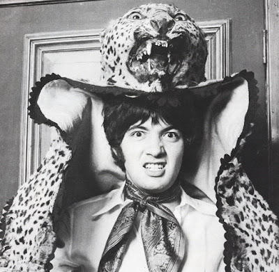 Avengers in Time: 1968, Music: Barry Ryan with “Eloise”