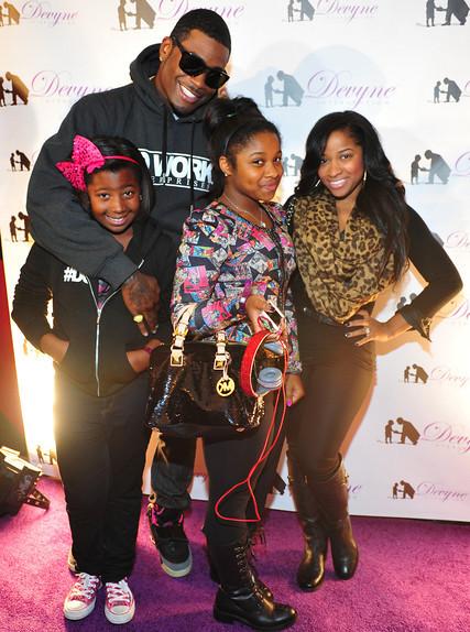 Kemi Online ♥: Gorgeous picture of Toya Wright & husband Memphtiz with ...