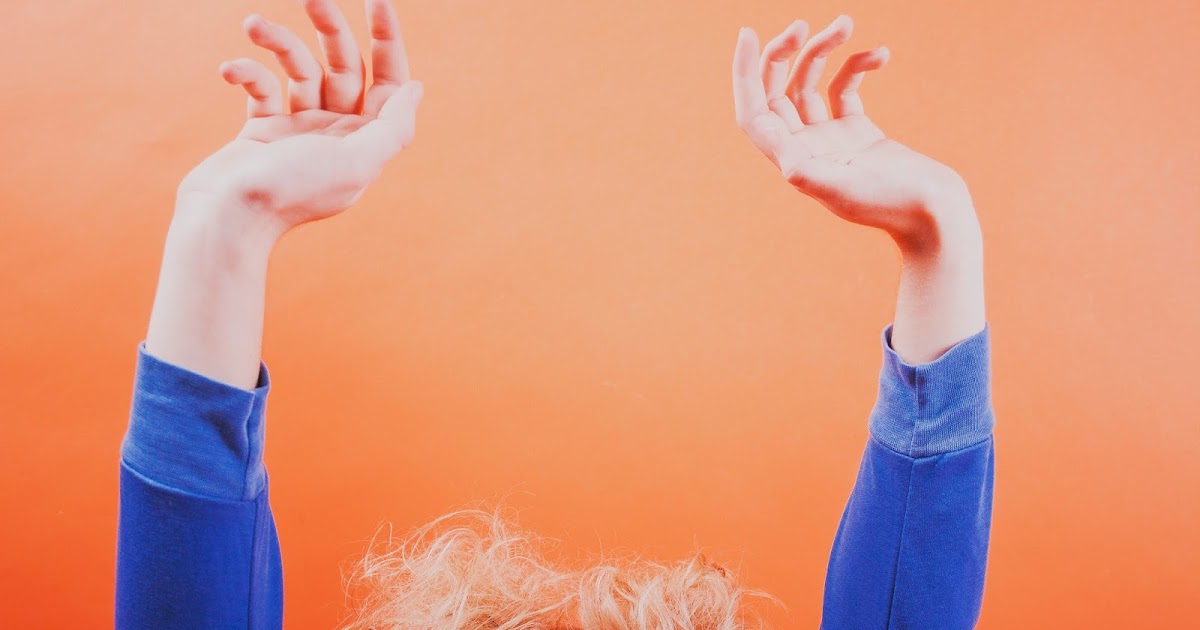 mamahall: high-five yourself 👏