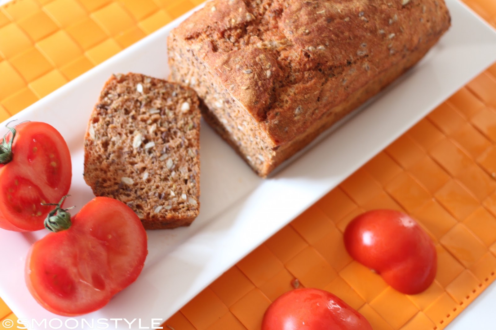 Tomato Bread | SMOONSTYLE