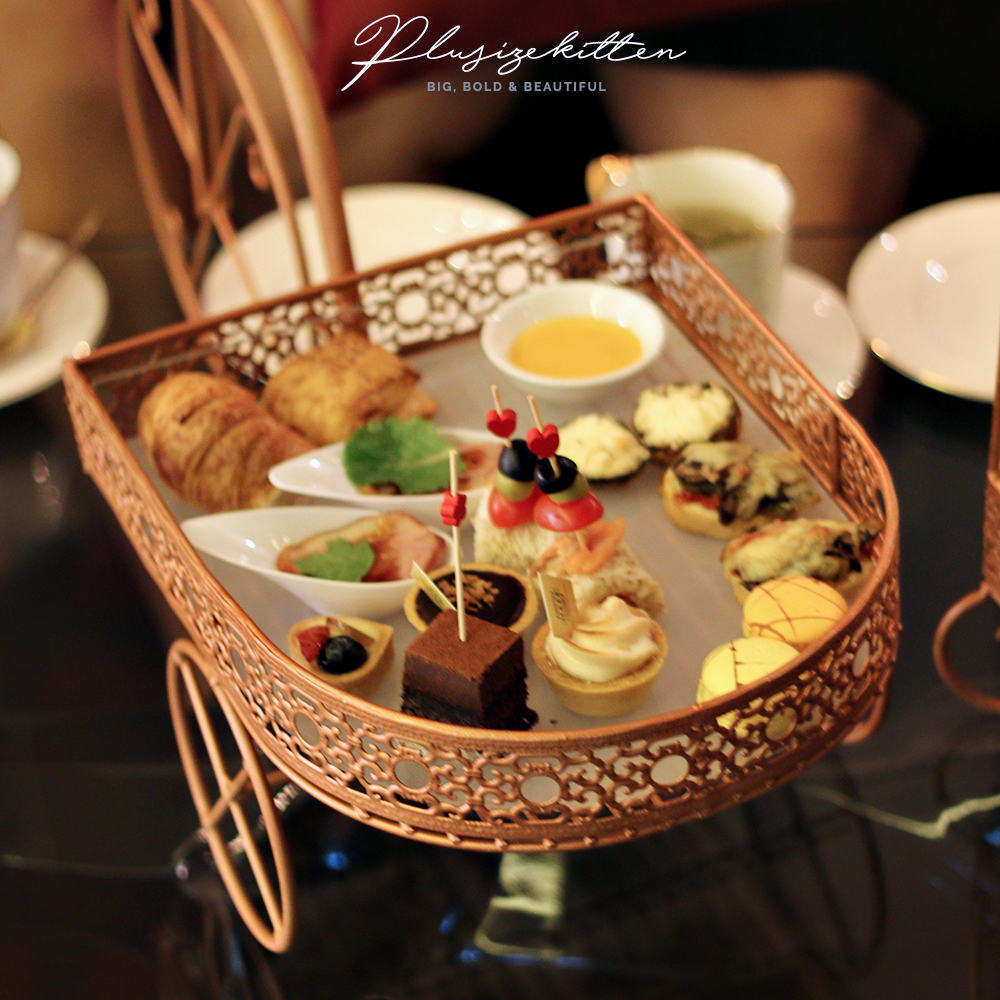 Plus Size Kitten: Maze Afternoon Hi-Tea Review