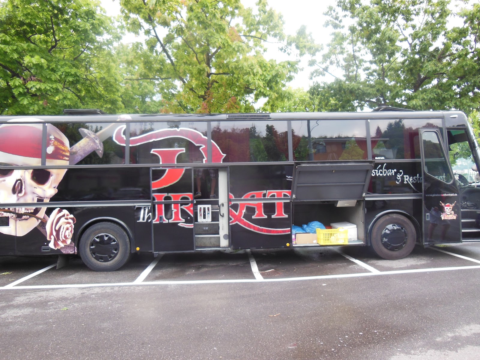 FuzzyDuck's Schweizer Fuzzball: The Swiss 36 No.4 Stadio di Comaredo ...