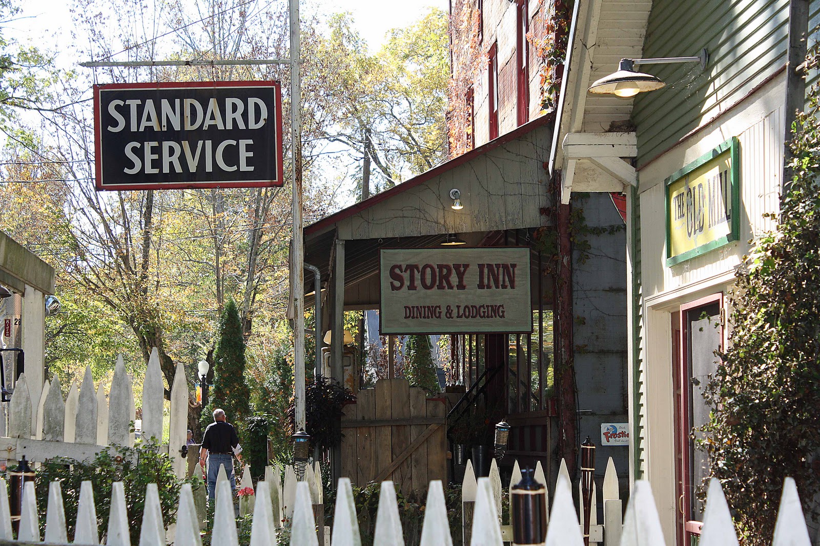 Studio and Camera: Stone Head and Story, Indiana