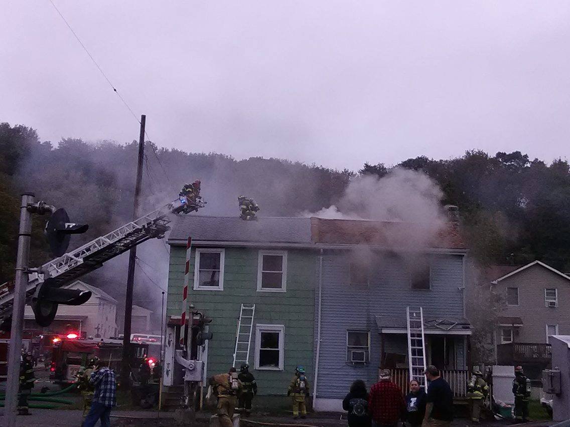 Fire Crews Responding to Working Structure Fire in Tamaqua