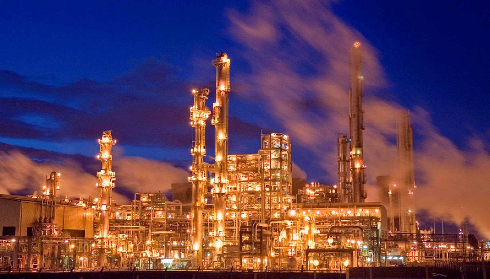 BuzzCanada: Canadian Factory Shipment Powered By Petroleum and Automobile