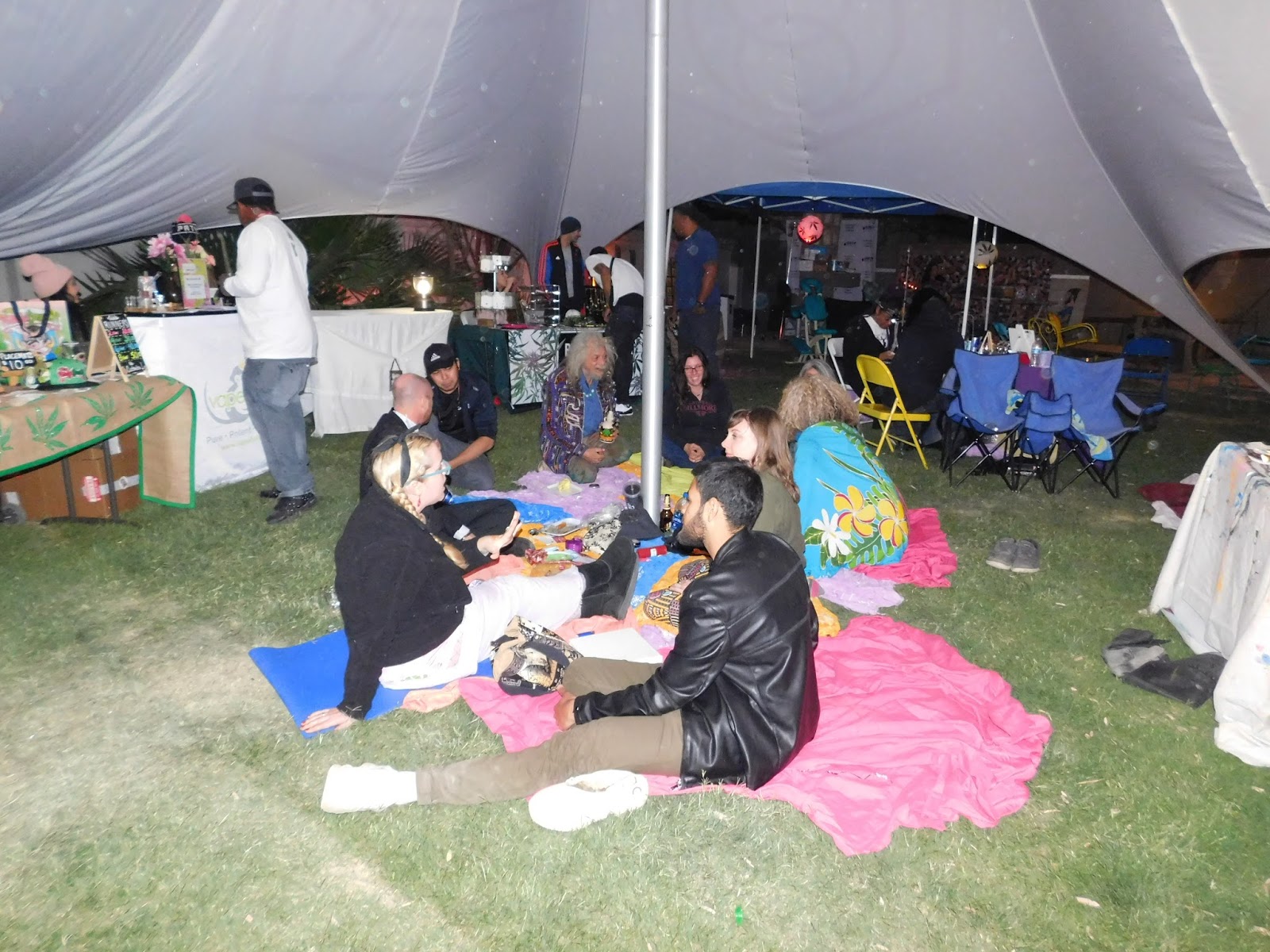 The Arriviste: Style Fashion Week's Coachella Raving Party at Ruben's ...