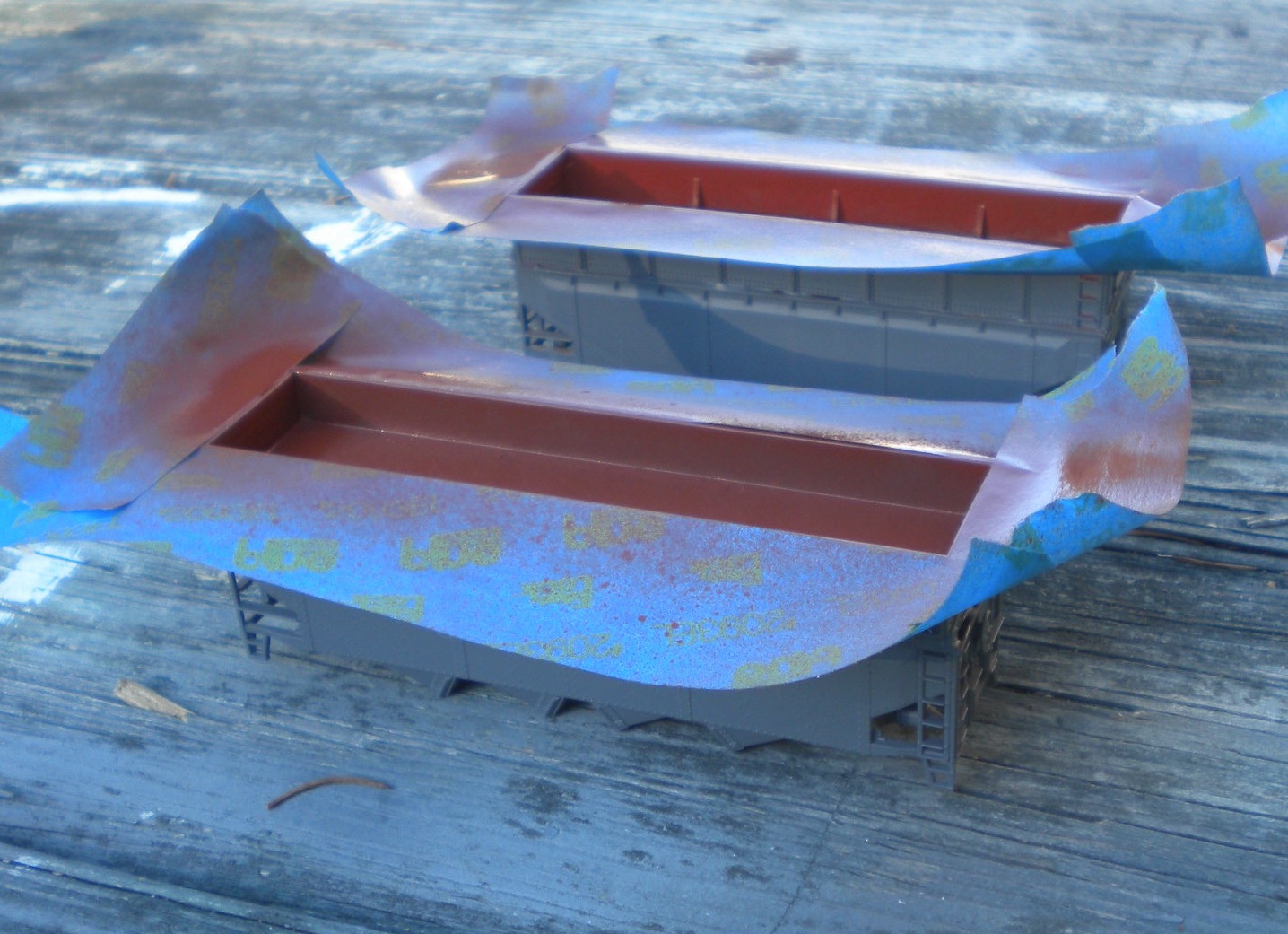 The Model Railroad Luddite: Wood chip hoppers