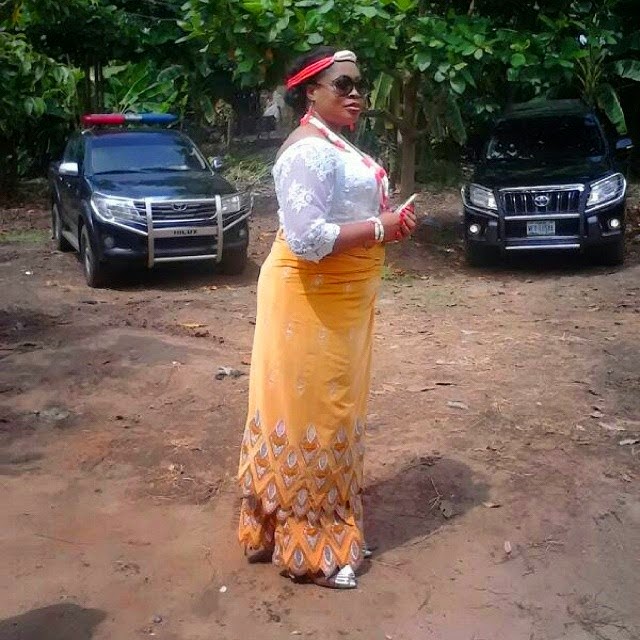 Entyna's world: Gospel Singer Sinachi Weds Traditionally in Style