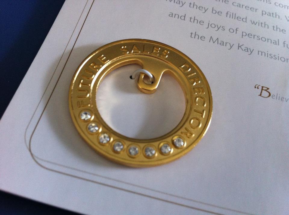 Finally, my Mary Kay Future Director Pin, arrived. (25 Nov 2011 ...