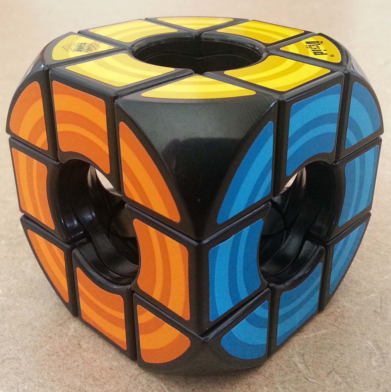 Puzzling Jeronimo: 3x3x3 Rubik's Void Cube
