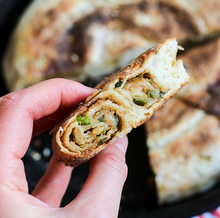 Maikin mokomin: Kolmen sipulin bing-leipä | Triple onion bing bread