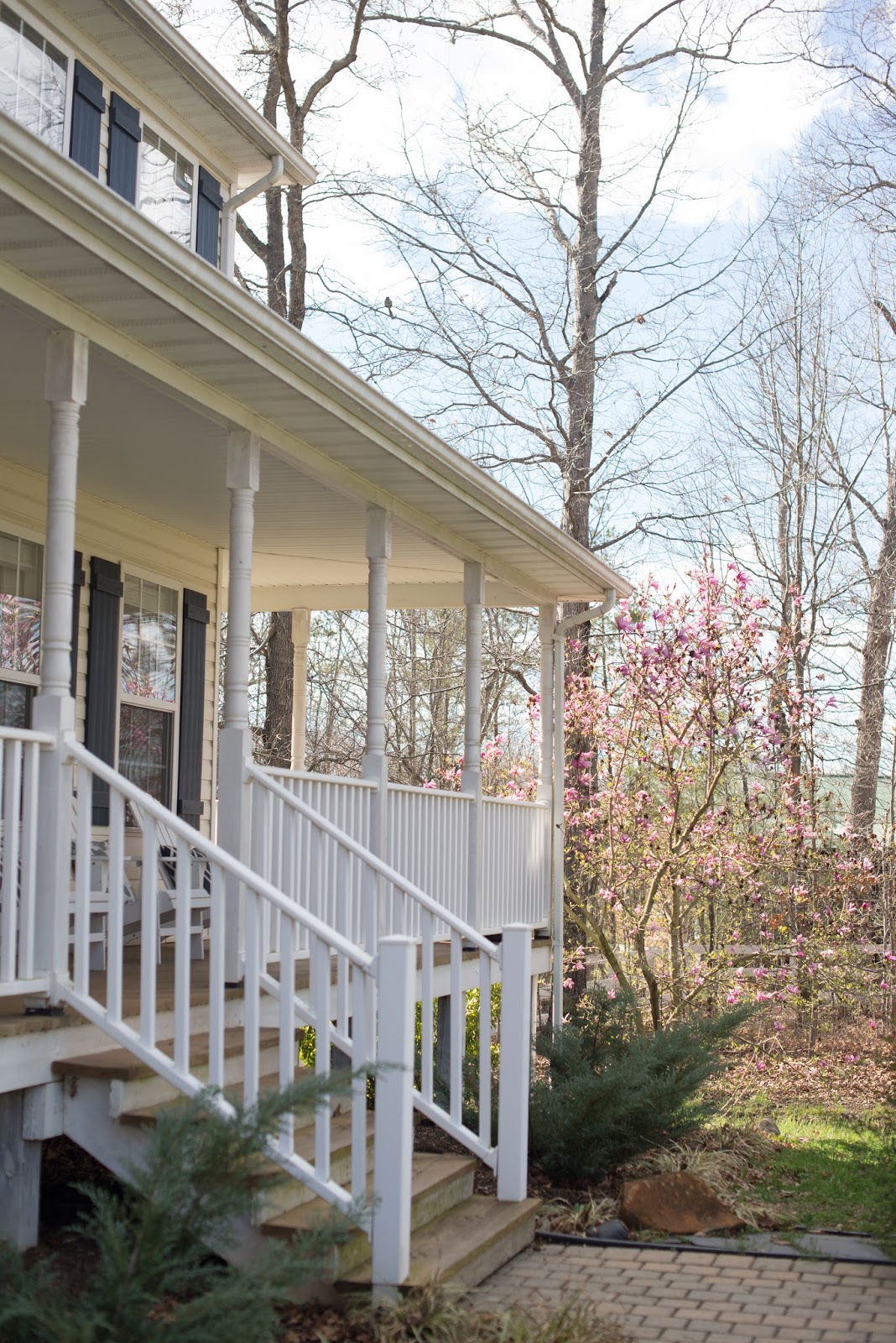 Domestic Fashionista: Spring At The Farmhouse