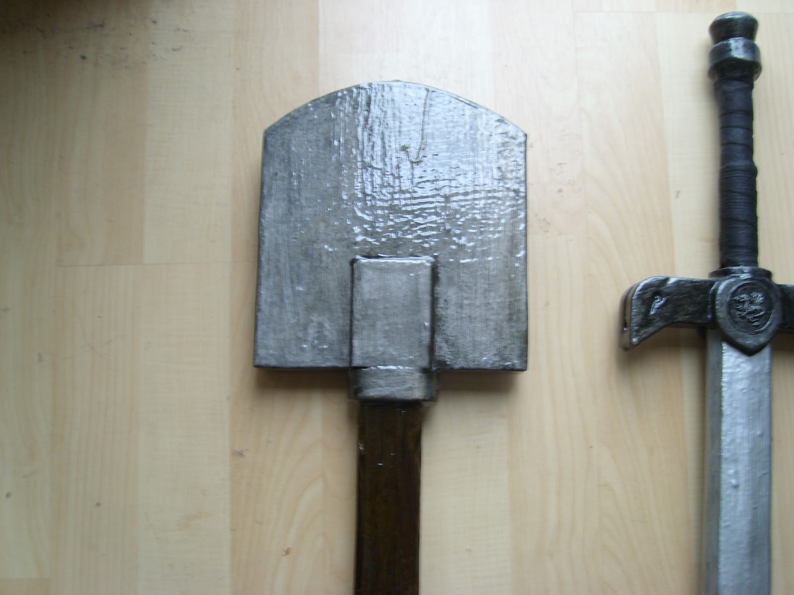 Hive LARP: Weapon chart: Worn Level