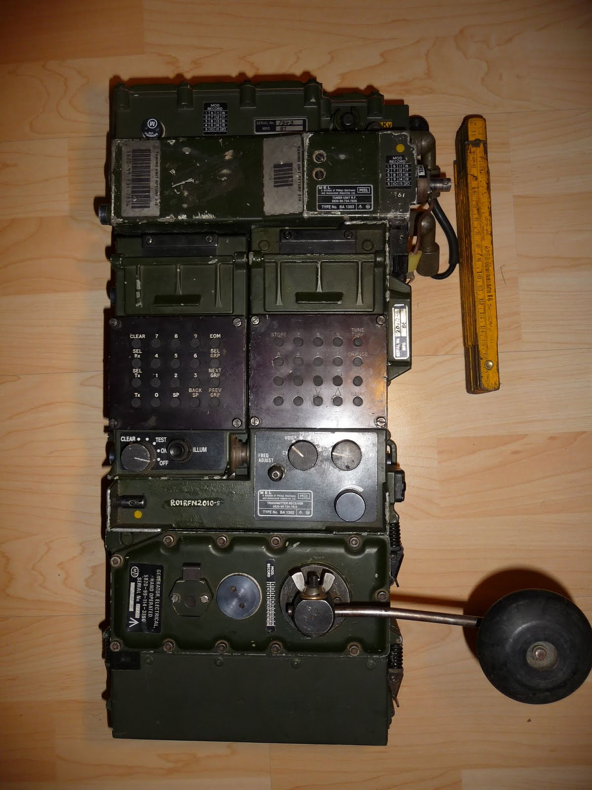 EX MOD Military Land Rover and Munga: Clansman Radio