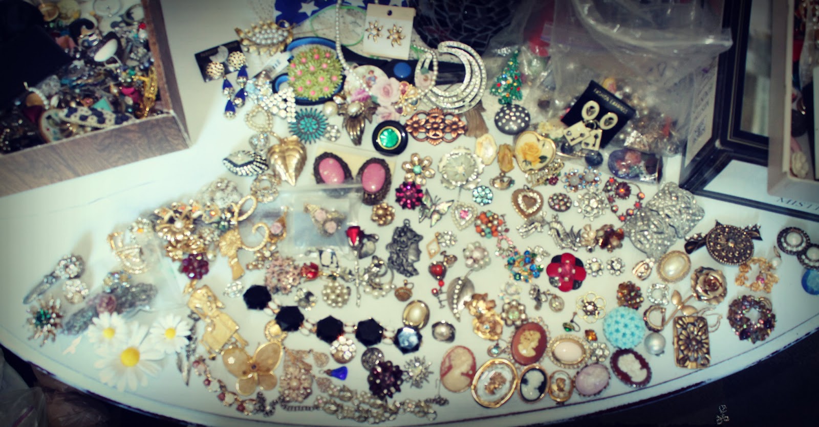 American Honey Home: Vintage Jewlery Overload & other randomness