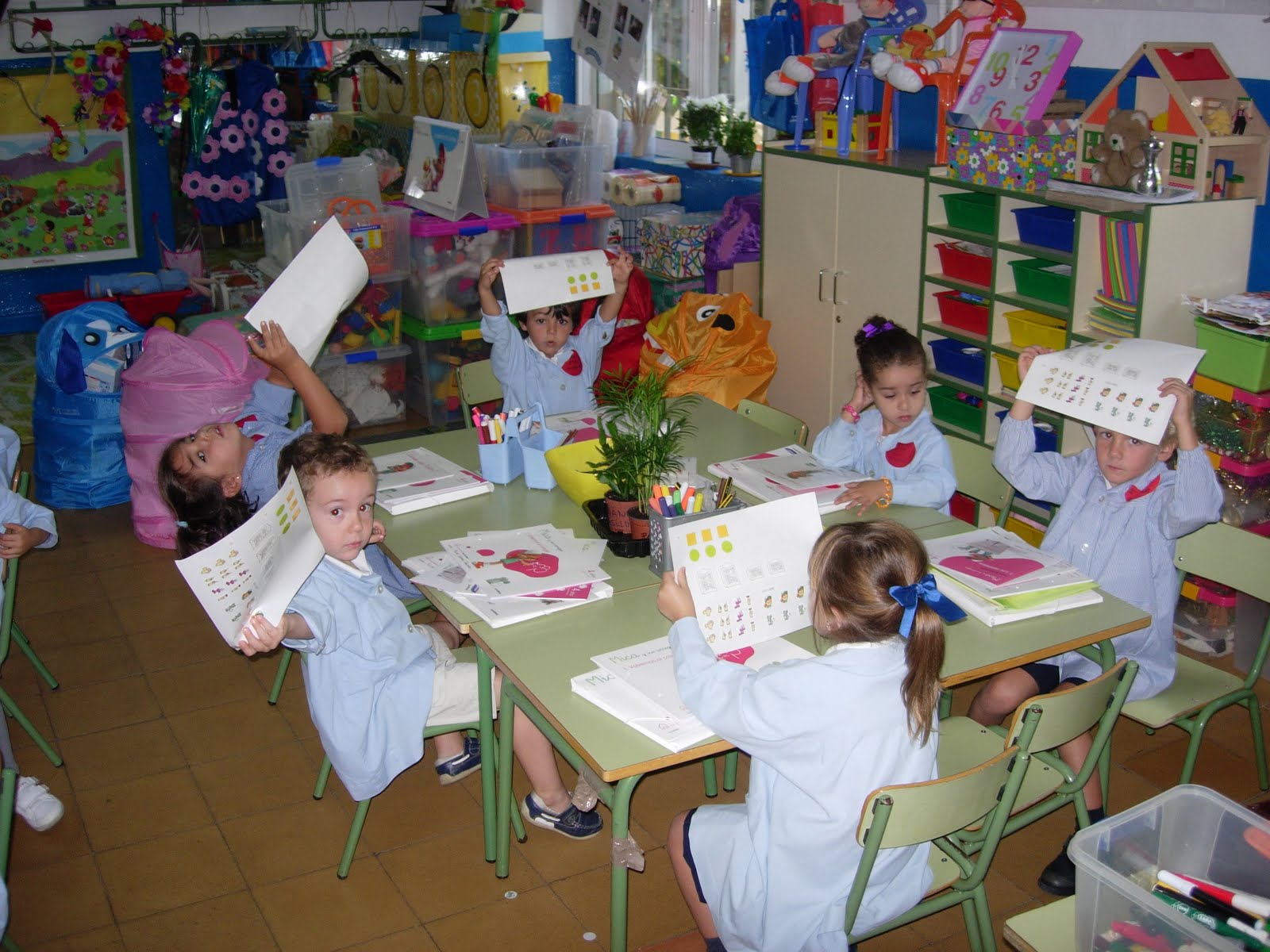 Arias Montano Infantil: TRABAJOS DE MESA
