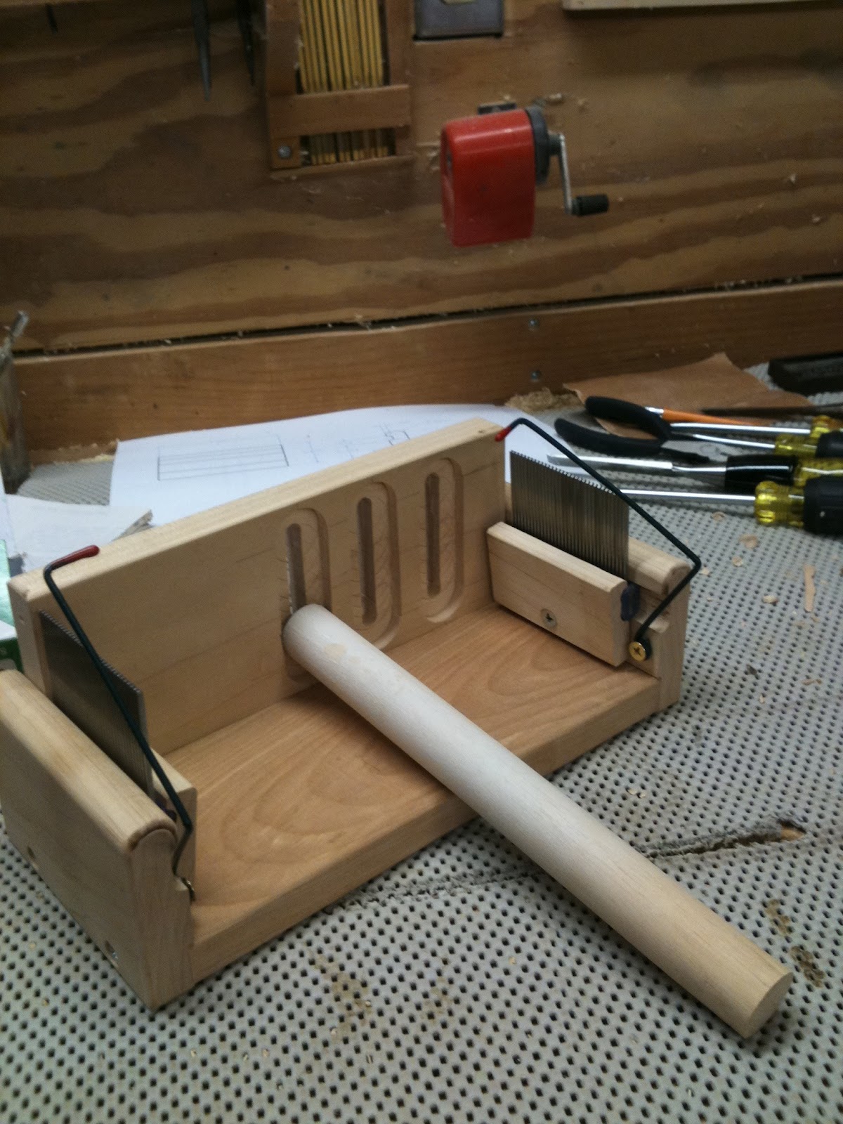 Daisy Hill Weaving Studio: Tension Box for Sectional Warping