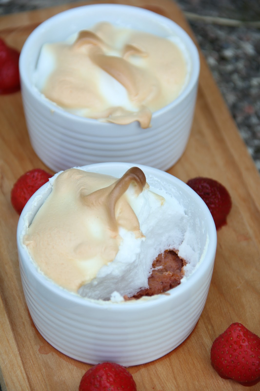 Rabarberi-maasika magustoit beseega - Kodukokad.eeKodukokad.ee