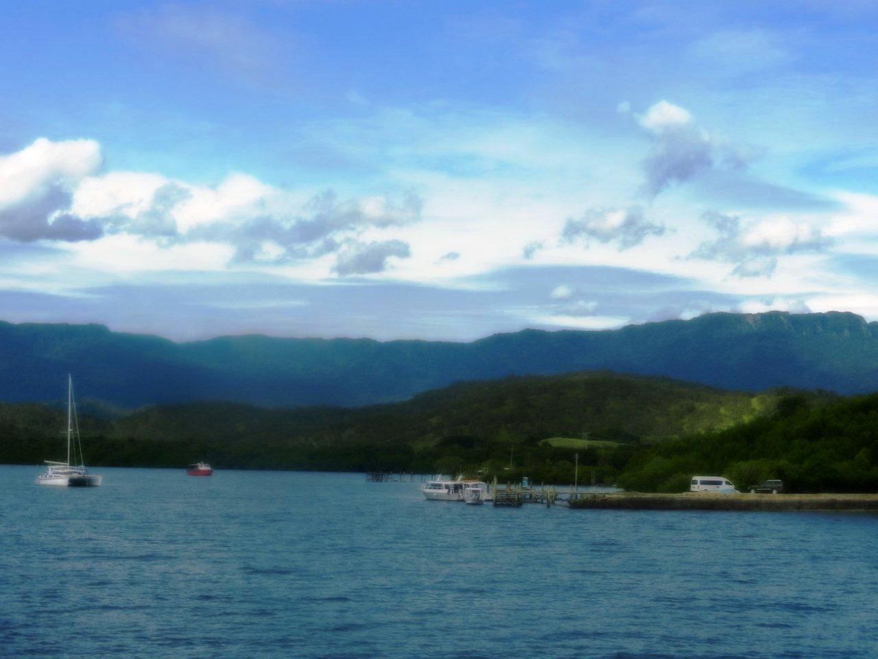 Malum Nalu: Idyllic Bootless Bay