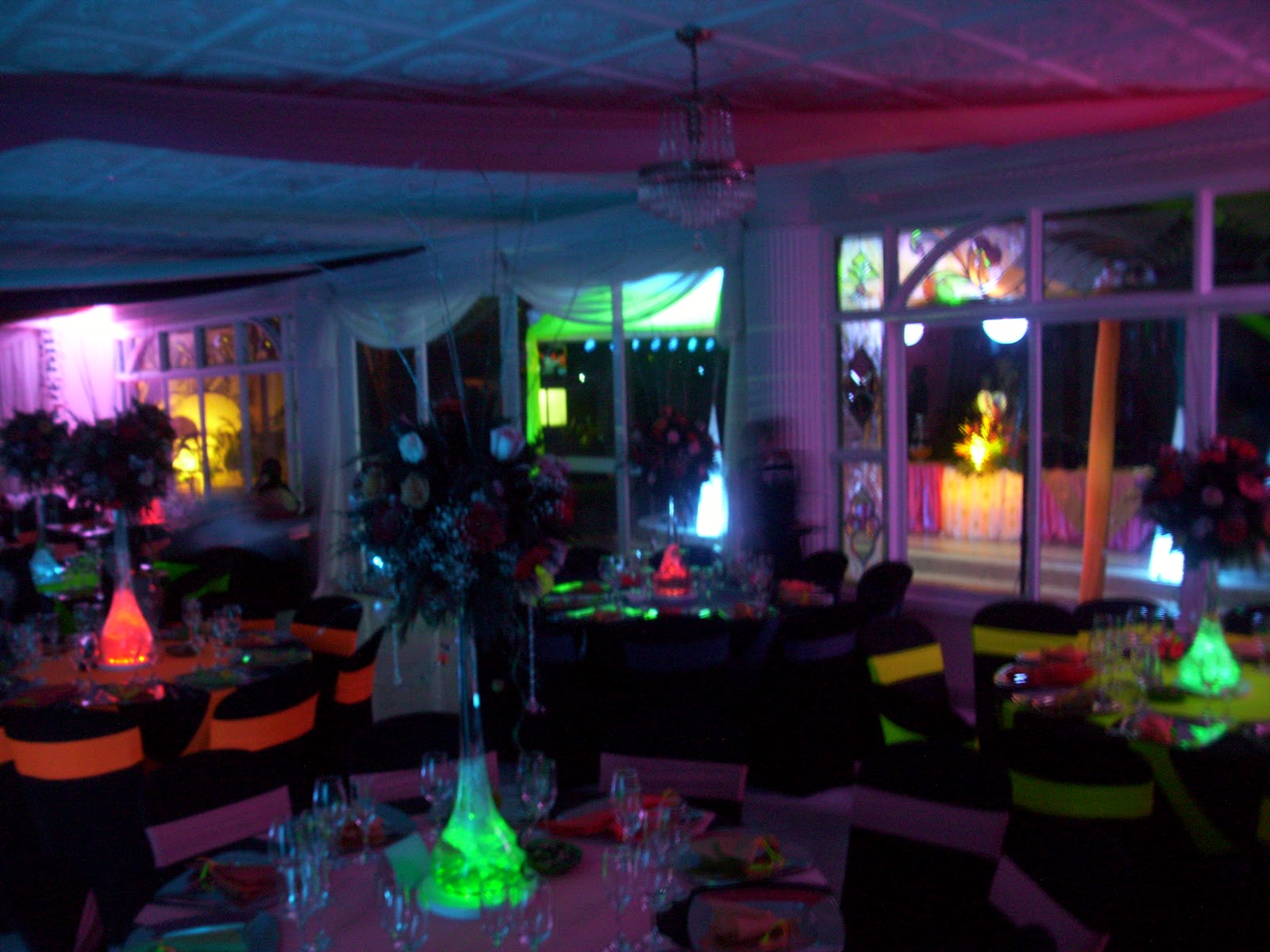 Salón Cascajal - Casa # 5: Temática Neón