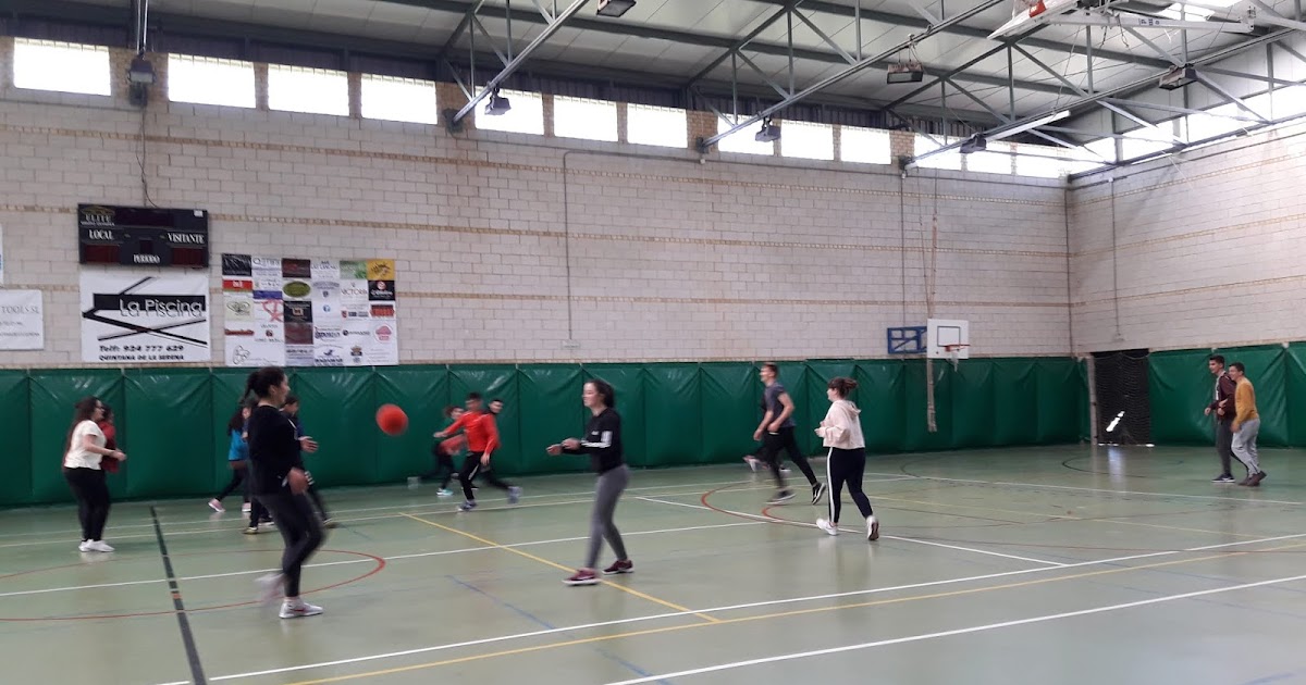 E.F. IES QUINTANA DE LA SERENA.: TRIPELA - MILA Y MARTA FILIPA