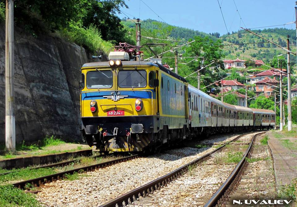 BALKAN Railways News: БЪЛГАРИЯ: Дядо Коледа ще пътува във влак от София ...
