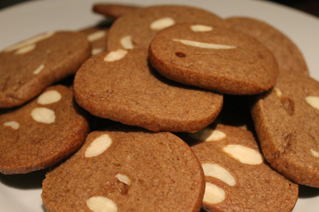 Mia's Lactose Free Kitchen: Spiced Christmas cookies