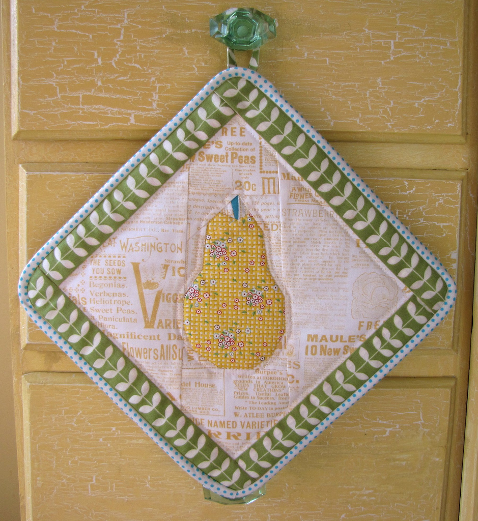 Charise Creates: Apple and Pear and Paper Piecing Tutes