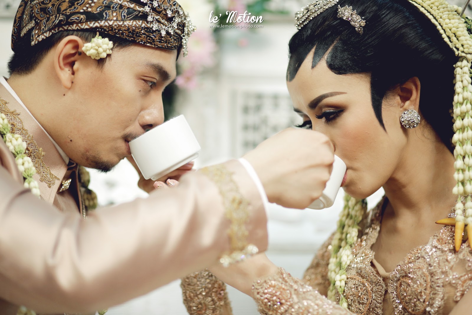 Le Motion Photo: Stephanie & Gilang Wedding (Pernikahan adat Jawa)