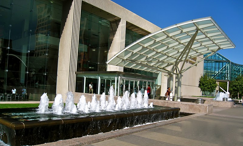 Kansas City Daily Photo: Crown Center Walkway again