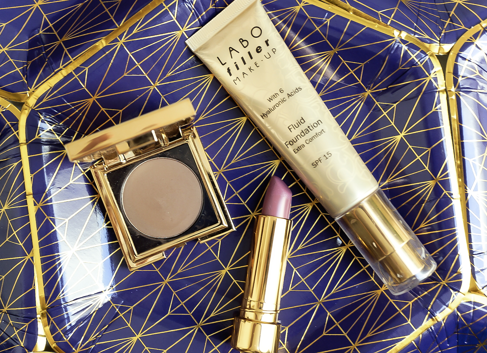Labo Suisse: Labo Filler Makeup - Review & Swatches - Glamorous MakeUp