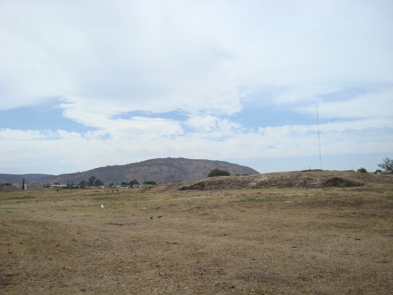 sancarlosfortin: piramide ixtepete en avenida mariano otero igual al ...