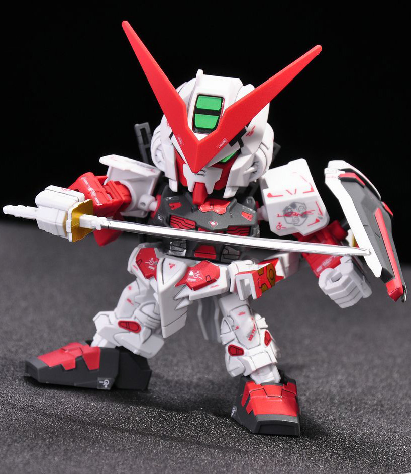 GUNDAM GUY: SD Gundam EX-STANDARD Gundam Astray Red Frame - Review by 杂鱼
