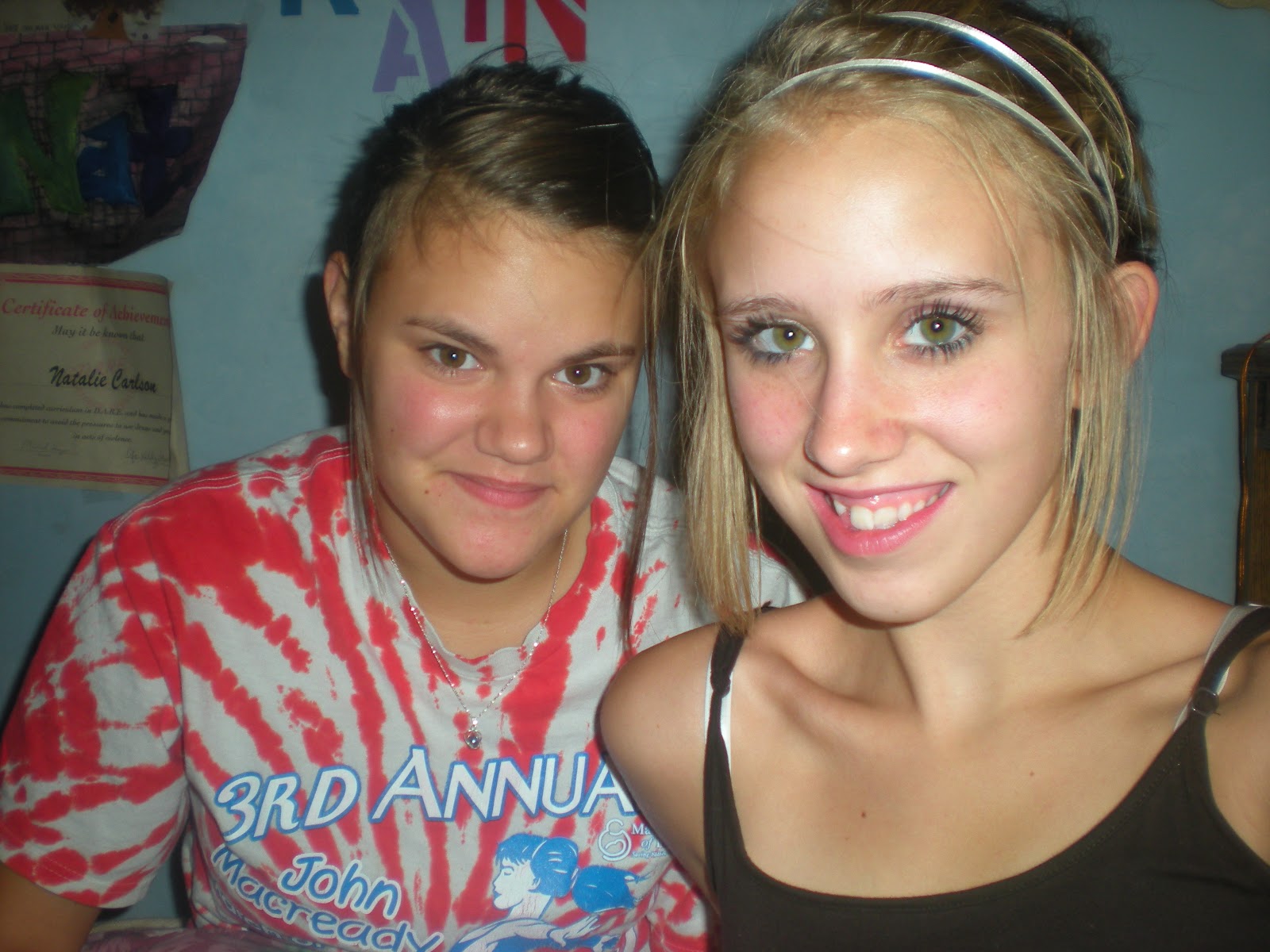 CHARMING FACES: Random Teen Girls Pretty and Sexy Portraits