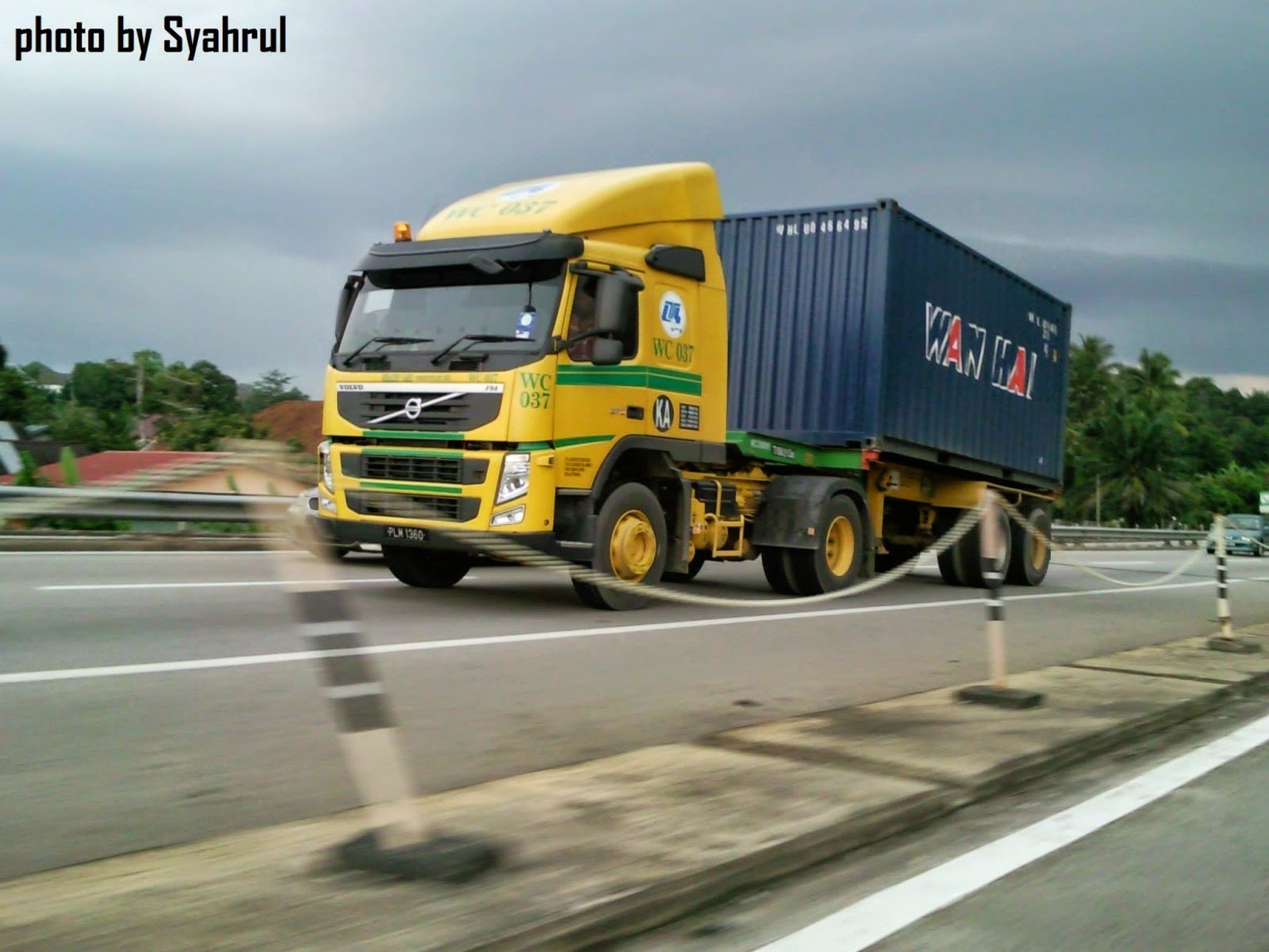 Syahrul.blogspot: Container Trucks in Malaysia