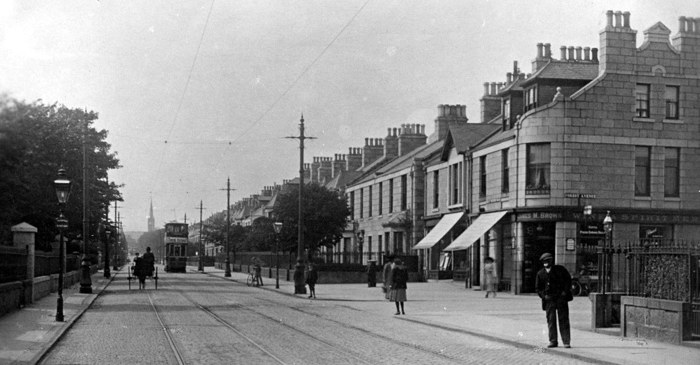 Tour Scotland: Old Travel Blog Photograph Great Western Road Aberdeen ...