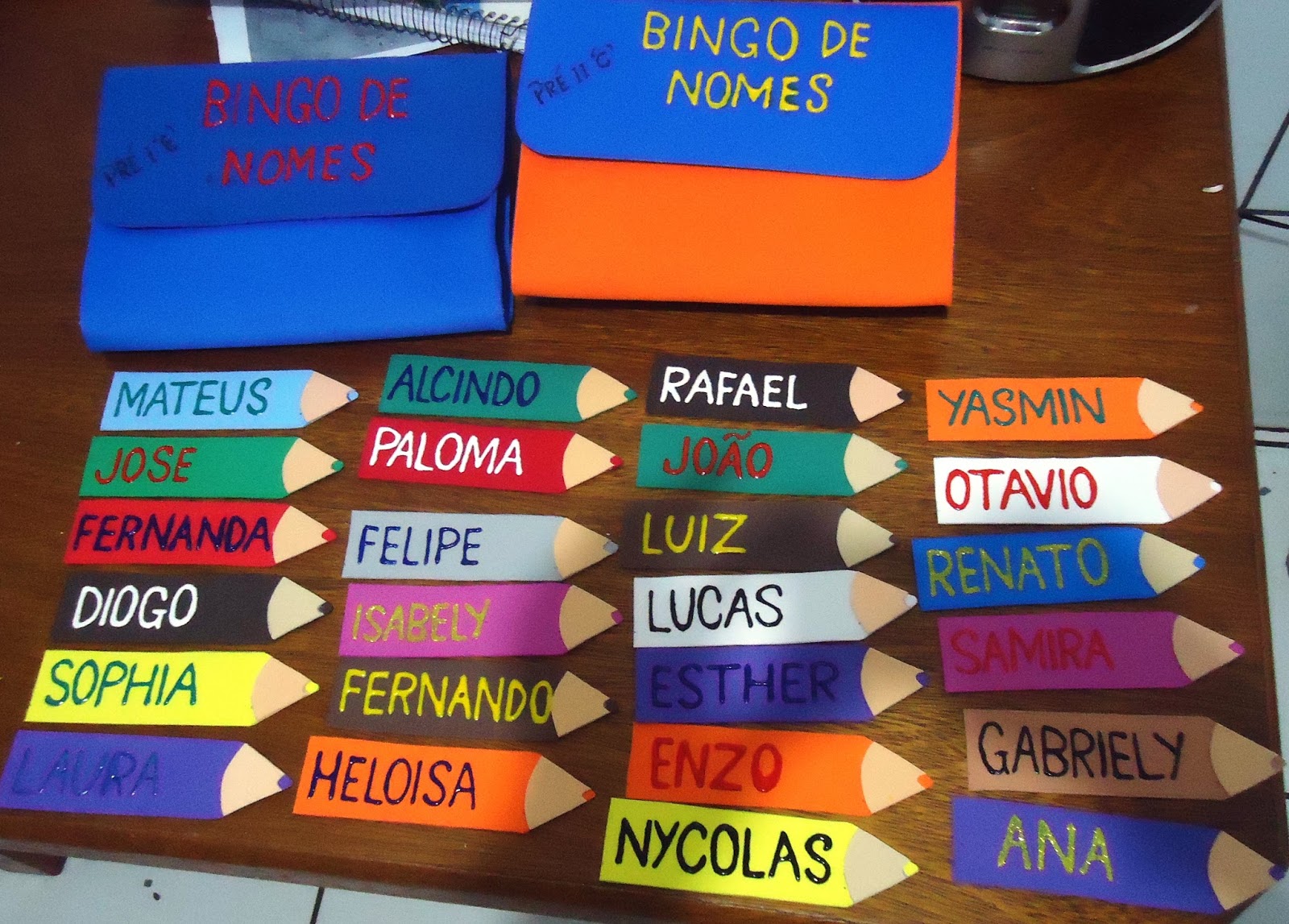ART'S DA ZITA: Bingo de nomes em EVA e cola alto relevo.