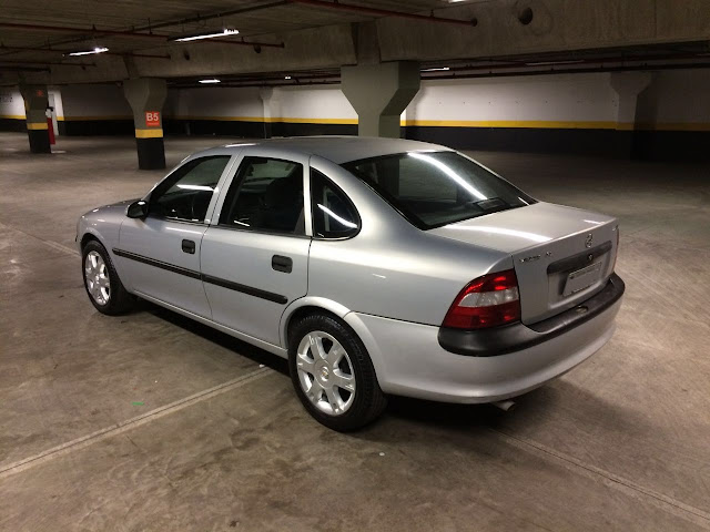 Raridade: Vectra 2.2 GL 1999 com 80 mil km - combinação de conforto e ...