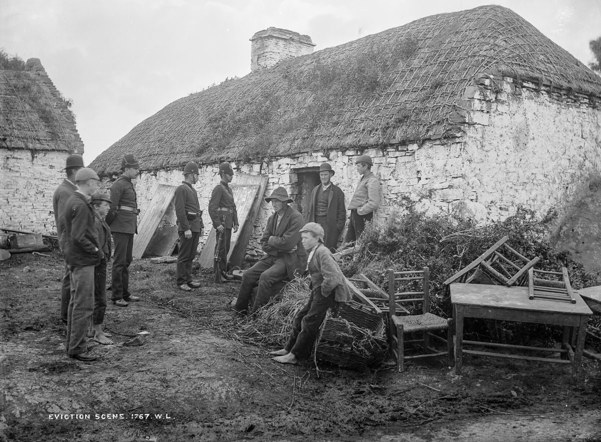 Exposição da Fome da Batata na Irlanda / The Irish Potato Famine ...
