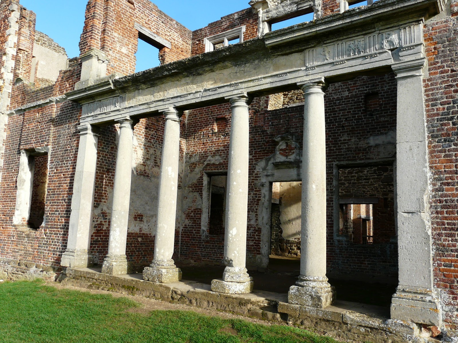 Cindy's Snaps: Houghton House, Ampthill, Bedfordshire.....