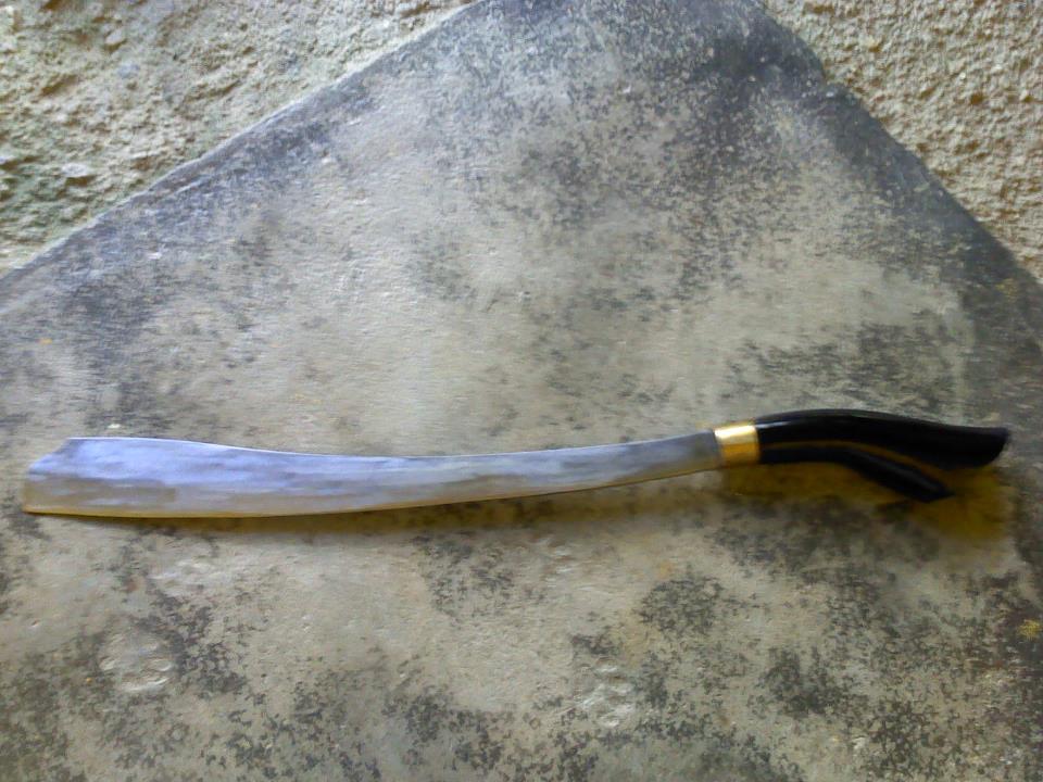 Kedai Senjata Melayu Warisan Berzaman: Parang Lading