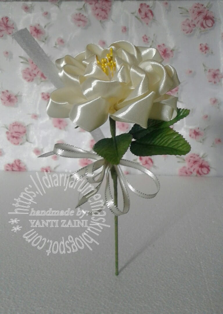 Bunga Reben ; Bunga Pahar Pengantin