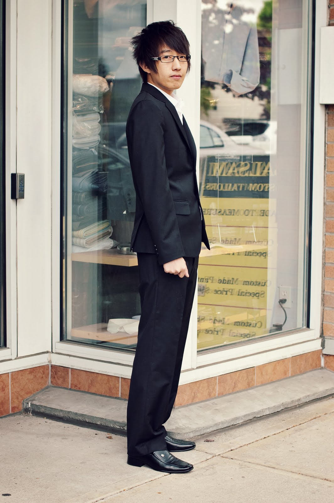 Cindy and the Balsam Tailors: European-style Suit. Great For Slim Guys.