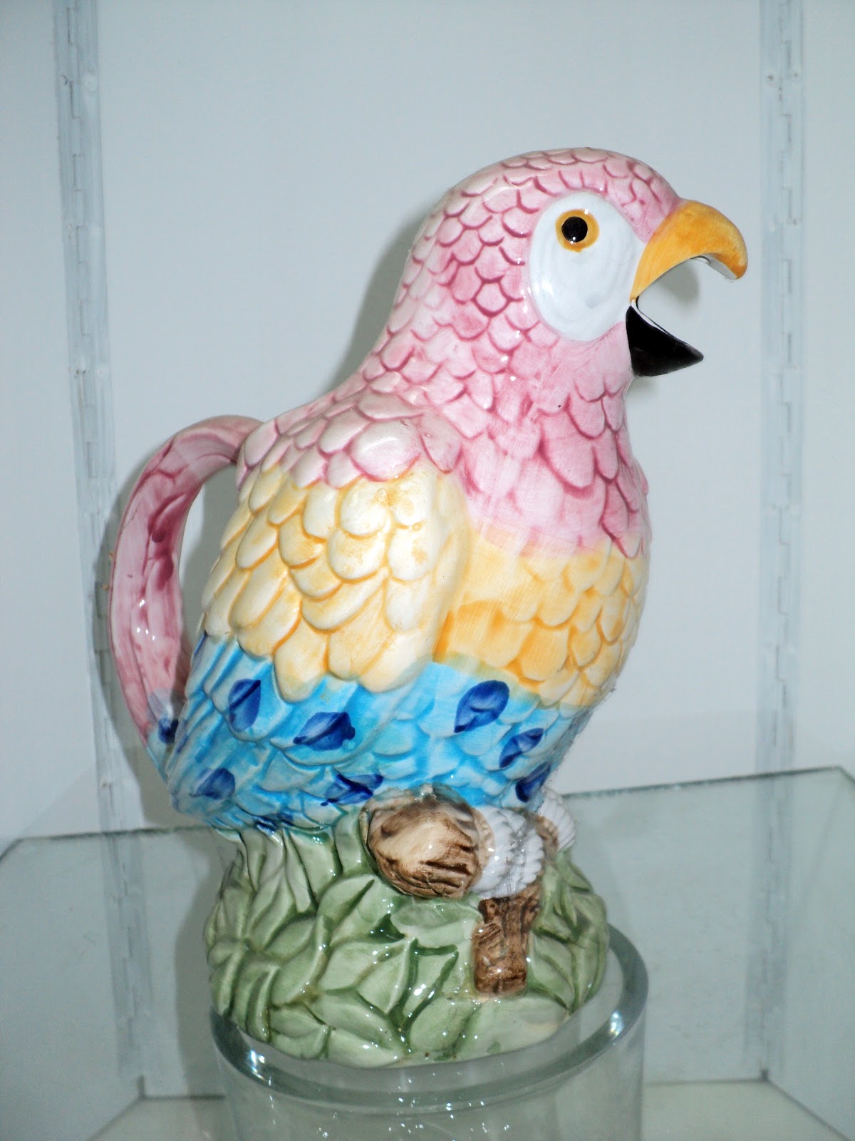 collections jean-louis crochon: les perruches ou perroquets