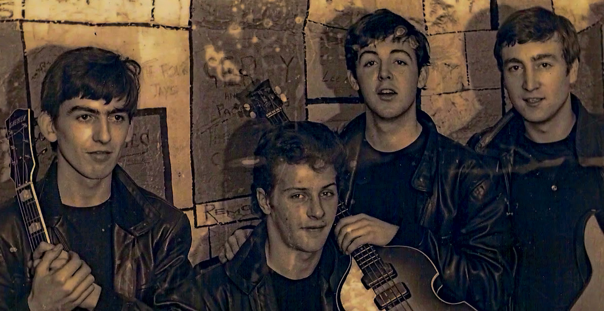 UN DIA EN LA VIDA DE LOS BEATLES: The Beatles en sus Inicios