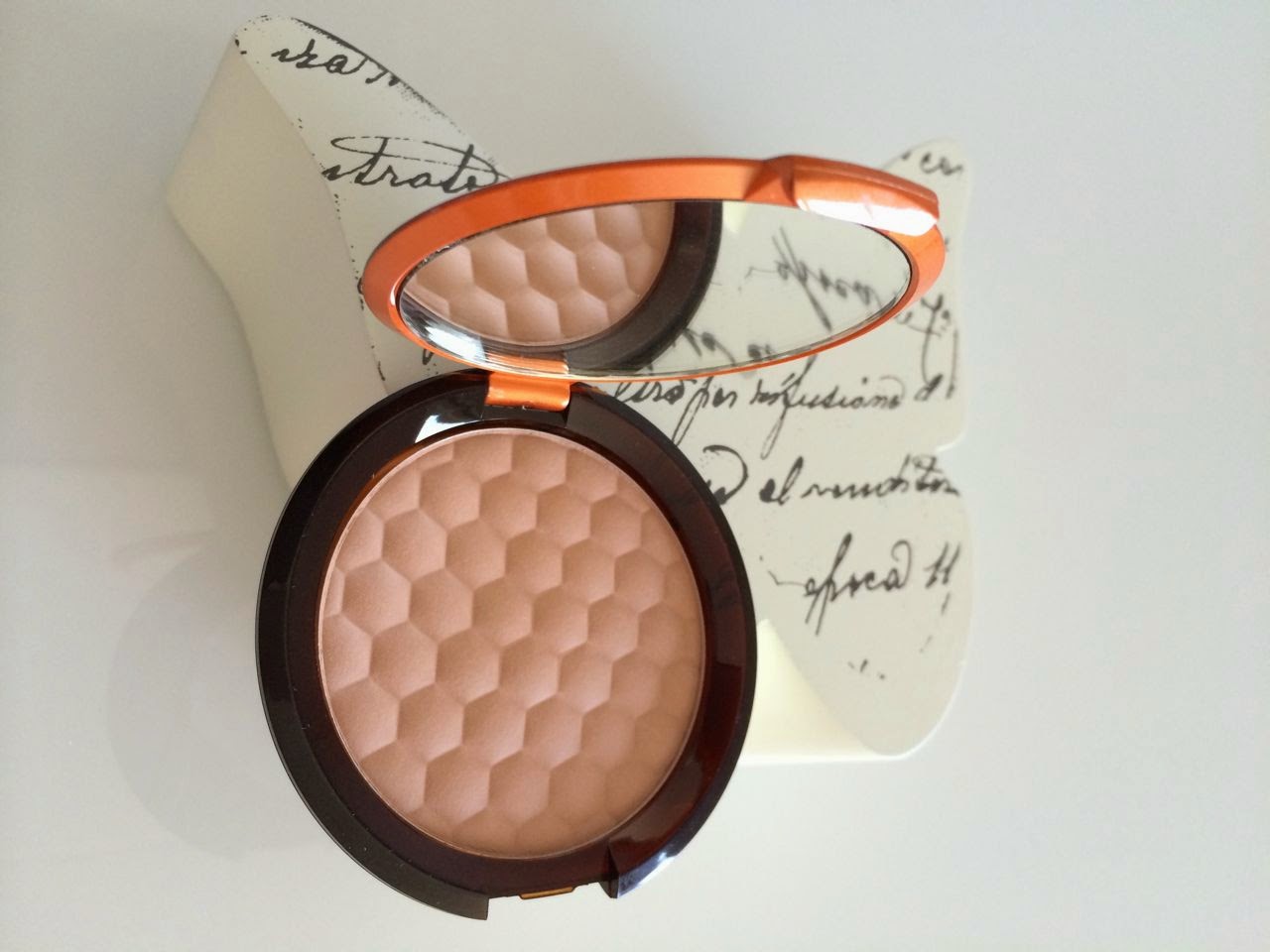 The Body Shop Honey Bronze Powder | Dani Brookes