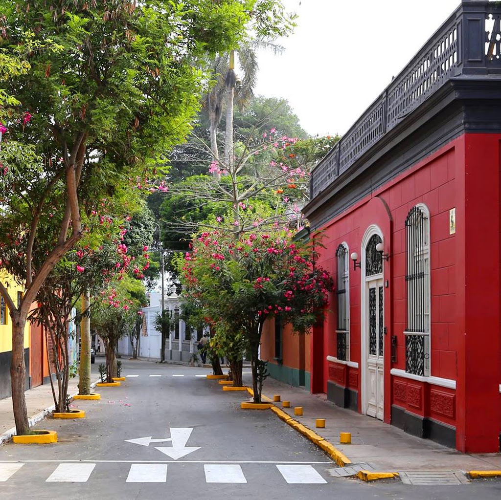 BARRANCO. | Peru travel, Lima peru, Architecture